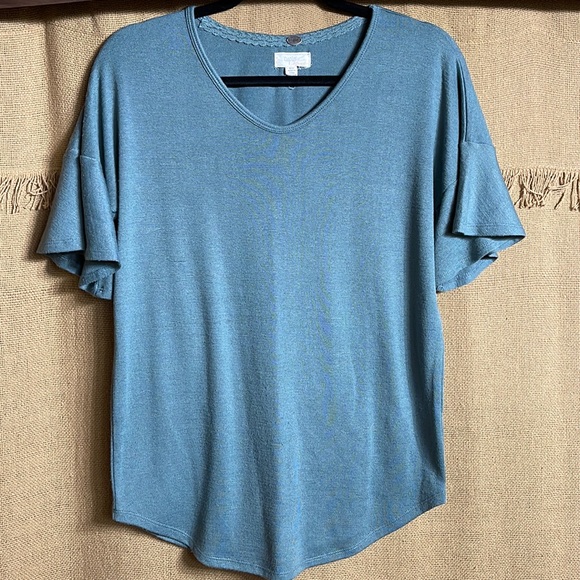 Cupio | Tops | Top | Poshmark